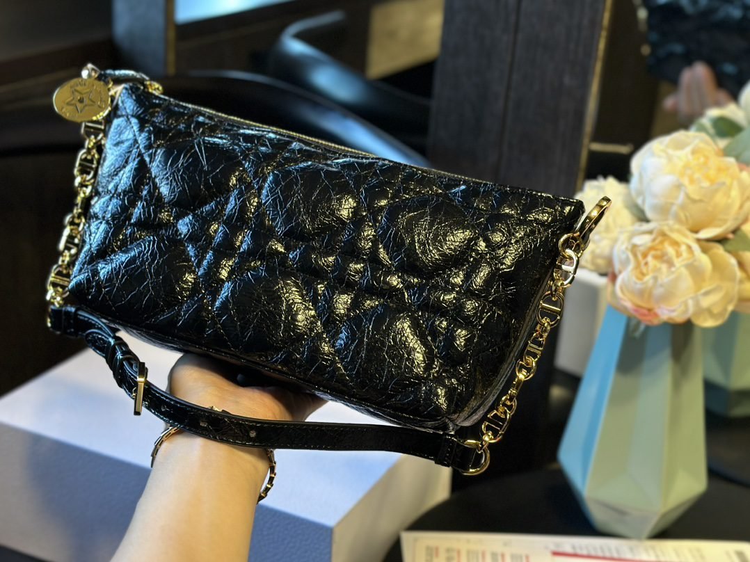 The black bag shape of the small rice box is very unique~it’s both ...